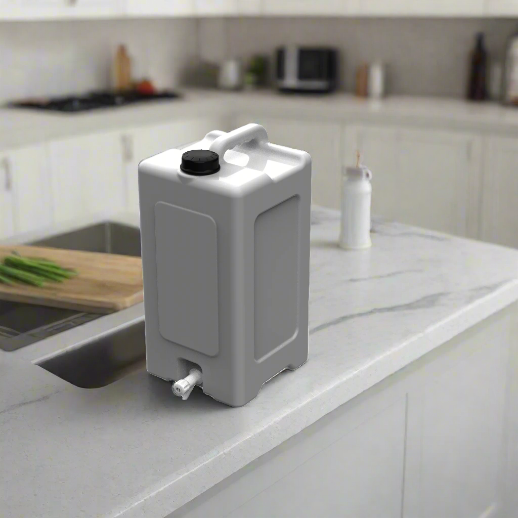 25L Square Water Can — Pioneer Plastics