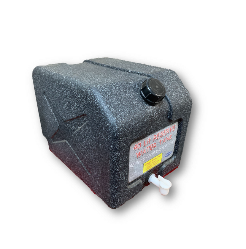 Outdoor Water Tanks | Pioneer Plastics