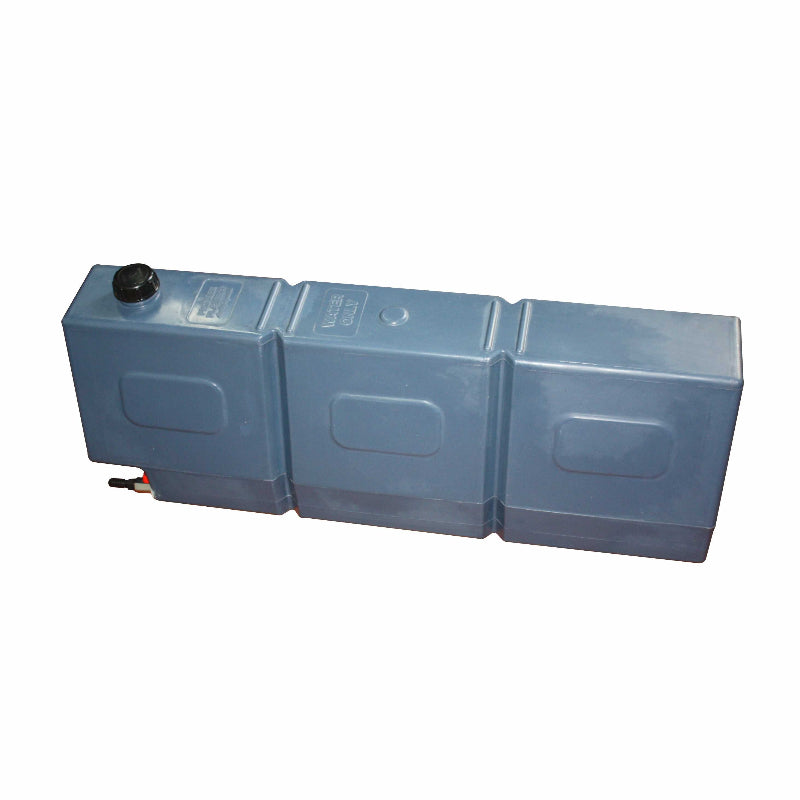 Outdoor Water Tanks | Pioneer Plastics